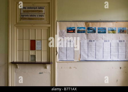 Old fashioned train ticket booth at Glossop Railway station in the Peak ...