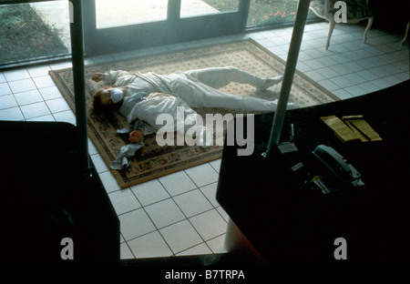 SAFE -1995 JULIANNE MOORE Stock Photo - Alamy
