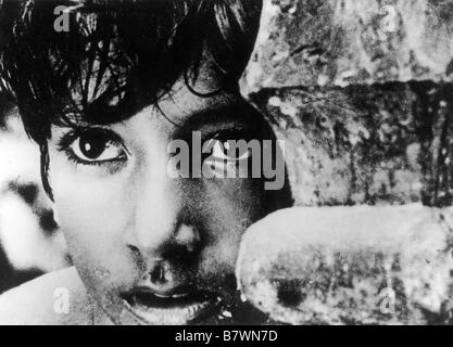 PATHER PANCHALI, Subir Banerjee, 1955 Stock Photo - Alamy