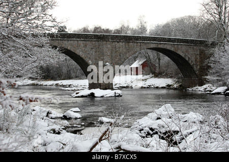 Potarch Bridge in Royal Deeside Stock Photo - Alamy