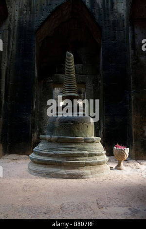 Interior of the Angkor Wat temple, Angkor, Cambodia, Asia Stock Photo ...