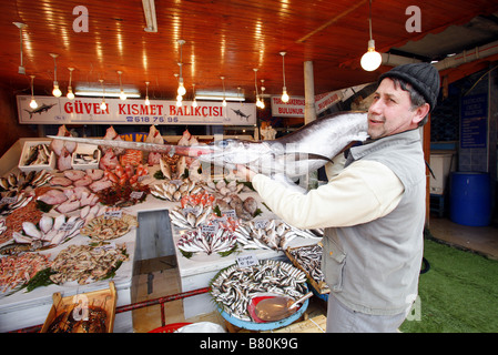 kumkapi fish market istanbul turkey Stock Photo - Alamy