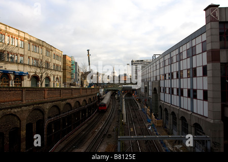 Farringdon rail station platform, London, UK Stock Photo - Alamy