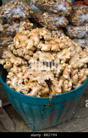 Thailand, Bangkok, fresh ginger Stock Photo - Alamy