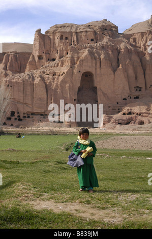 Le Cahier Buda as sharm foru rikht Year: 2007 - Iran Buddha collapsed ...