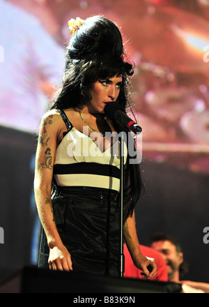 Amy Winehouse performing in concert Stock Photo - Alamy
