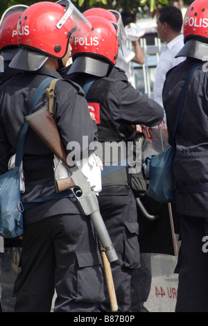 Malaysian anti riot police, Federal Reserve Unit (FRU), during by ...