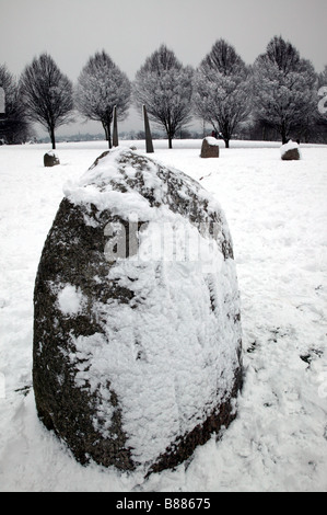 Snow at the Millennium Stone Circle, Hilly Fields Park, Lewishjam Stock ...