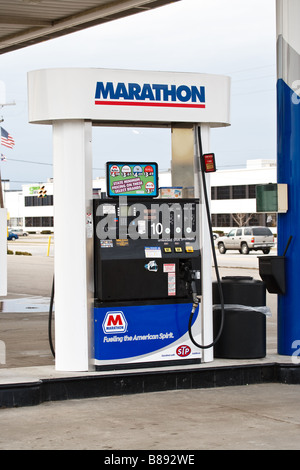 Marathon petrol gas station gas pump Stock Photo - Alamy