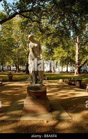 Statue in Berkeley Square London England Stock Photo - Alamy