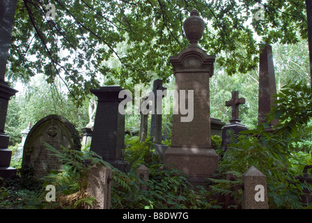 Monuments in Abney Park cemetery, Stoke Newington, North London, UK ...