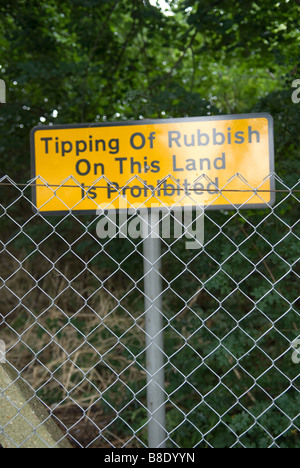 Warning tipping prohibited Sign on white Stock Photo - Alamy