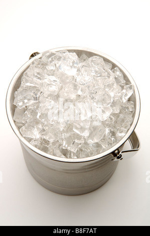 Ice bucket with ice cubes Stock Photo - Alamy