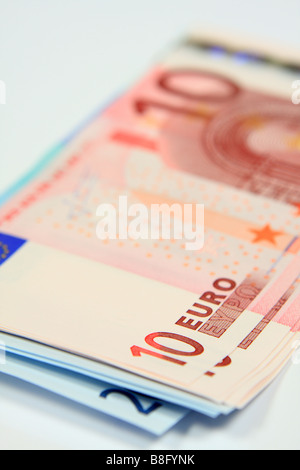 10 ten euro top of pile paper clip horizontal Stock Photo - Alamy