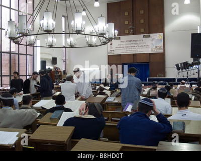 Student Praying and Studying in Mercaz Harav Yeshiva in Jerusalem ...