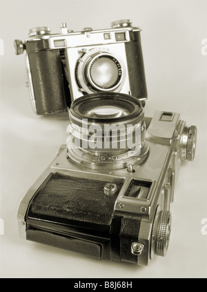 Old film 35 mm scale rangefinder camera Stock Photo - Alamy
