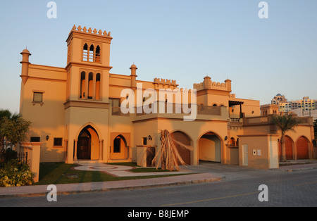 Traditional Arab palm house, Dubai Stock Photo - Alamy