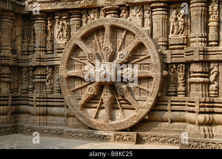 Sculpted chariot wheels at the Sun Temple, Konark, Orissa, India Stock ...