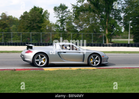 Porsche Carrera GT V10 engine Stock Photo - Alamy