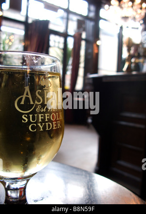 A pint of cider Stock Photo - Alamy