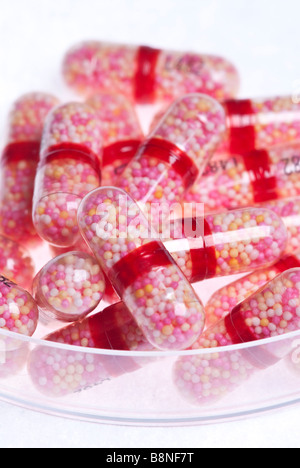 Pharmaceutical drug capsules containing time release cold medicine mini ...