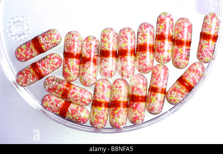 Pharmaceutical drug capsules containing time release cold medicine mini ...