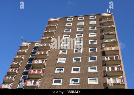 Tower block in Sherwood, Nottingham Stock Photo - Alamy