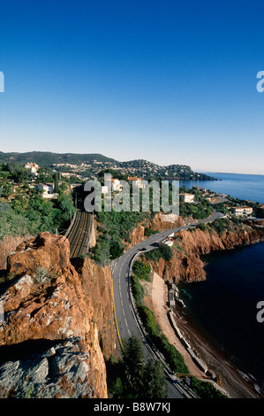Le Trayas beautiful coastal road along the Esterel red cliff Stock ...