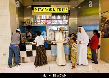 fast food mall of the emirates dubai united arab emirates Stock Photo ...