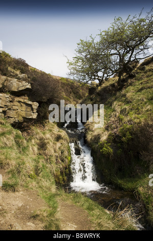 view from the the pennine way grindsbrook edale peak district national ...