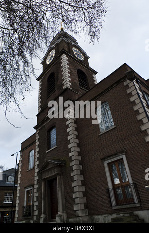 London, Wapping St John's church in Scandrett Street Stock Photo ...