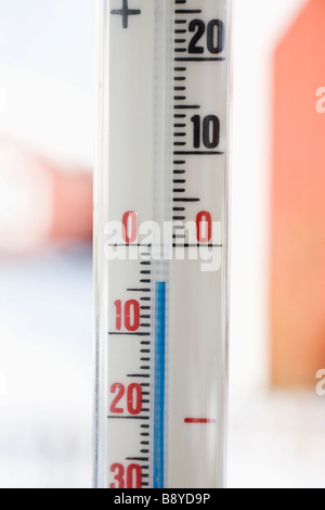 Weather thermometer showing temperature in degrees centigrade with ...