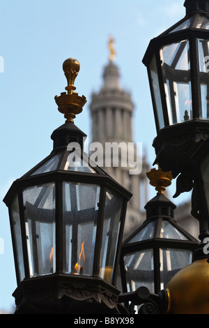 Gaslight in New York City neighborhood. USA Stock Photo - Alamy