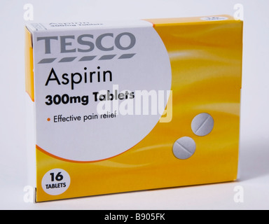cheap tesco paracetamol asprin colds flu Stock Photo - Alamy