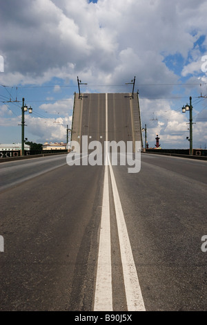Famous of opening of Palace drawbridge in Russia Stock Photo - Alamy