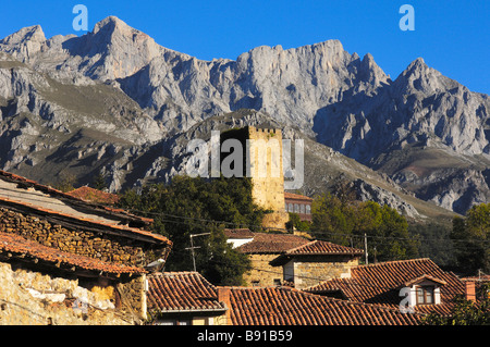 Mogrovejo village and castle. Picos de Europa National Park. Fuente De ...