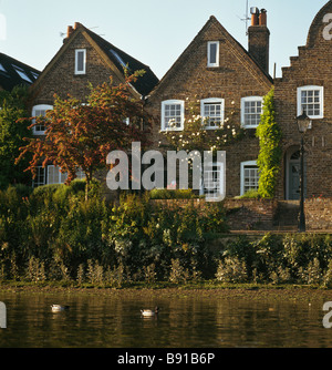 Thames at Strand on the Green Stock Photo - Alamy
