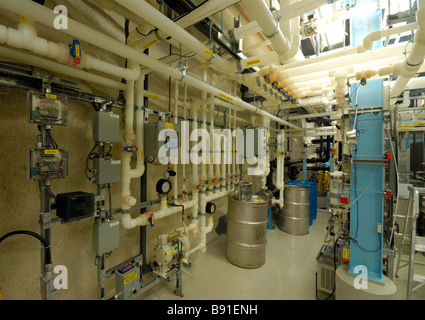 The Sudbury Neutrino Observatory is eight thousand feet below the ...