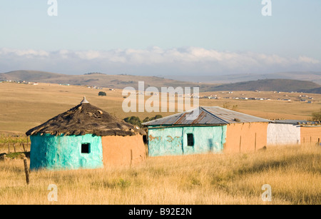 A traditional Xhosa hut in the Eastern Cape Province (formerly the ...