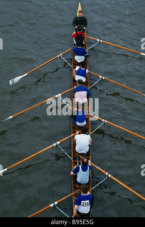 river Thames rowing boat rowers bank sport rowing Stock Photo - Alamy
