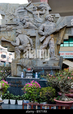 Statues in Veitnam Stock Photo - Alamy