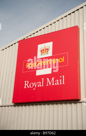 Royal mail logo on Welsh post office van Wales UK Post Brenhinol Stock ...