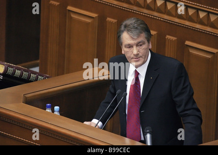 Ukraine s President Viktor Yushchenko addresses a news conference Stock ...