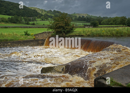 River Ribble in flood Stock Photo - Alamy