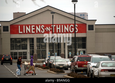 Linens and things canada store