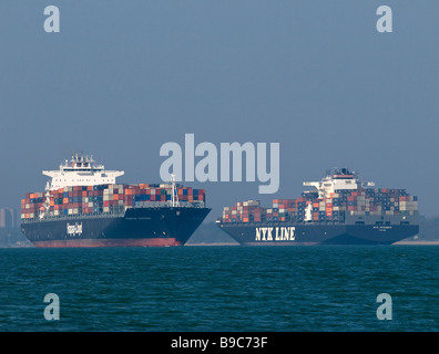 Hapag-Lloyd Container ship Houston Express arriving at Southampton from ...