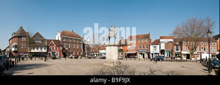 1-2 The Square, Petersfield, Hampshire, England, UK Stock Photo ...