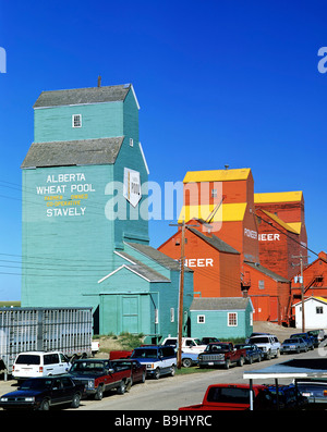 Alberta wheat pool storage for grain harvest near Pincher Creek in ...