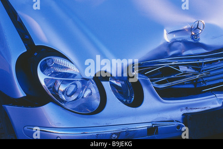 accident damaged car Mercedes car body damage cowling detail car ...