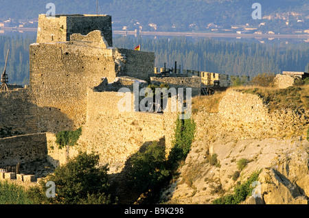 France, Vaucluse, Mornas, 12th century feudal castle Stock Photo - Alamy